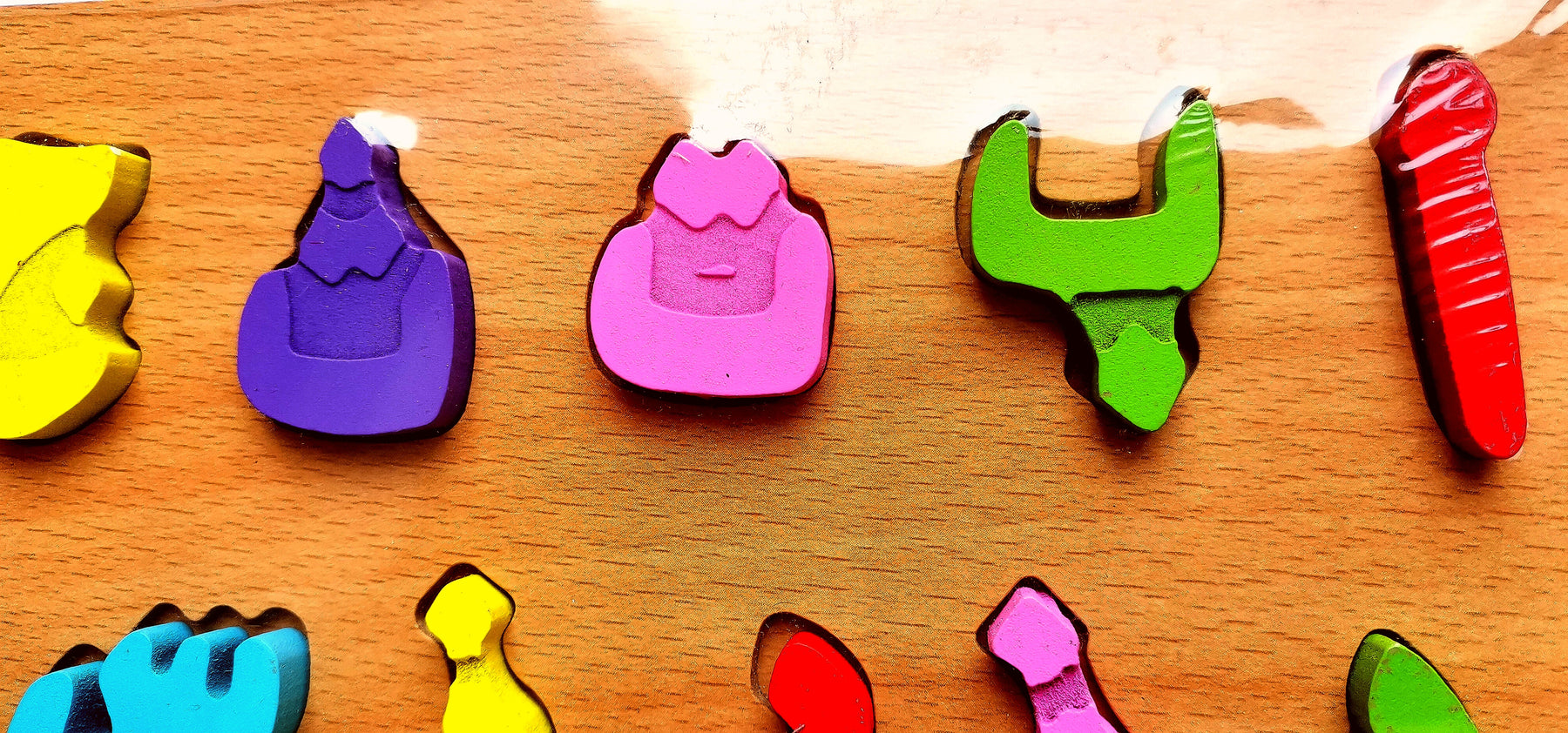 Wooden Urdu Alphabets; Alif Bay Jeem – Baby Cart Pk